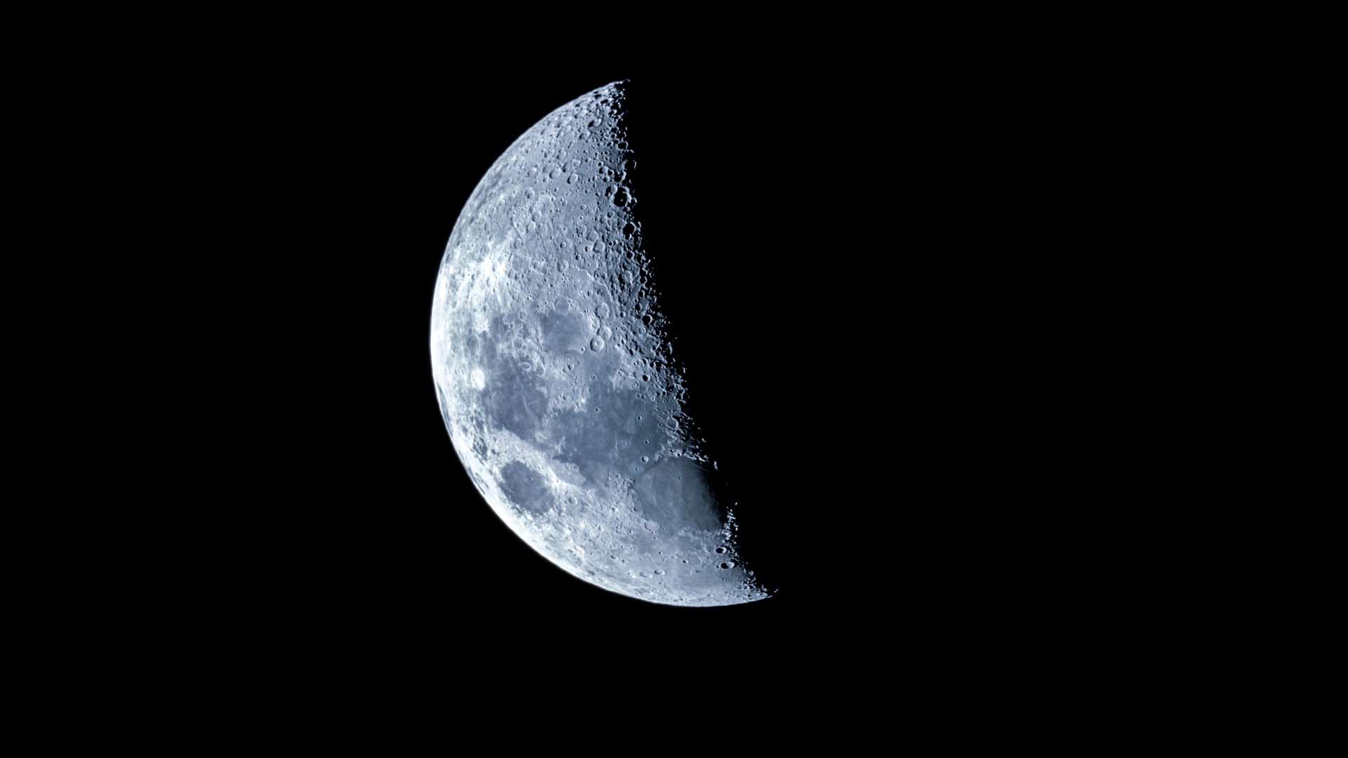 Facts about Moon - Factrivia